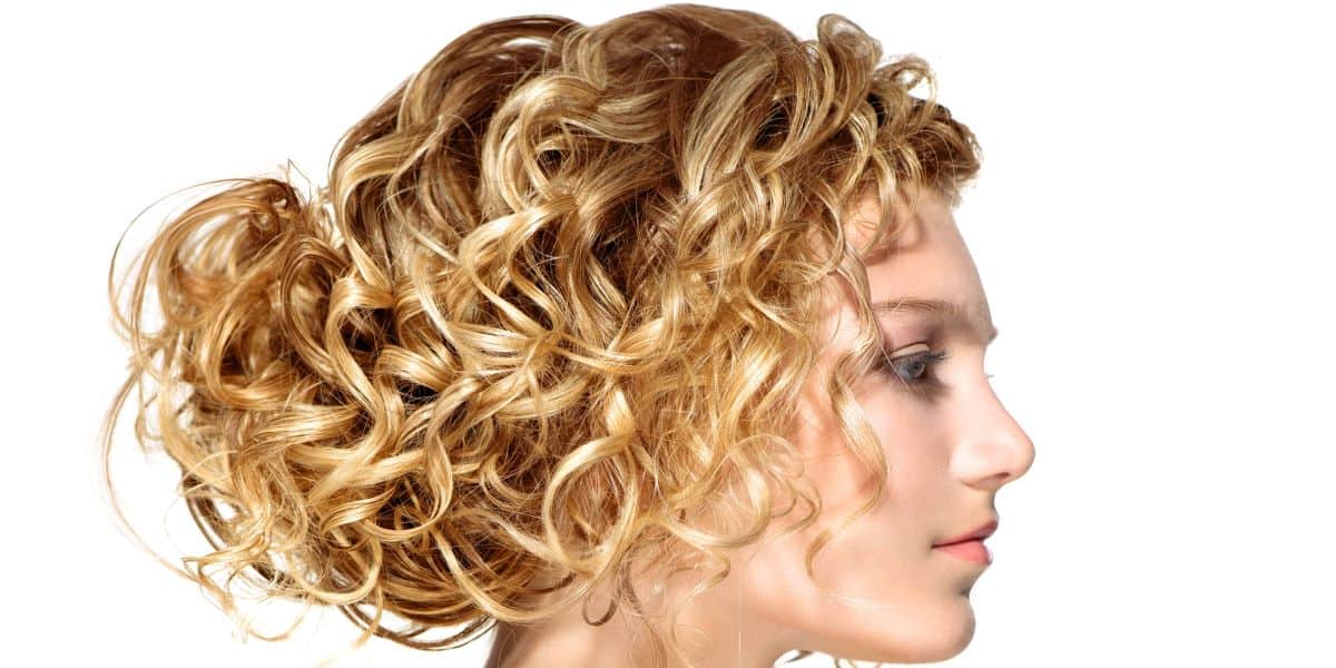 How To Calm Down A Frizzy Perm - Hair Explainer